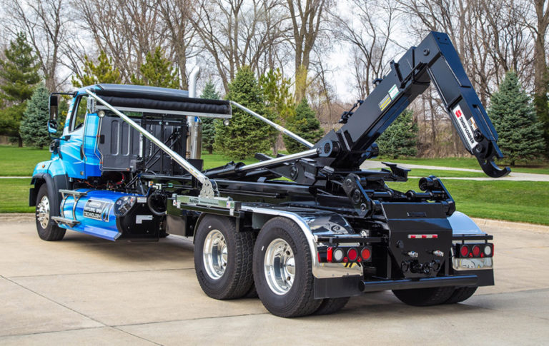 Hook Lifts Archives - Dejana Truck & Utility Equipment